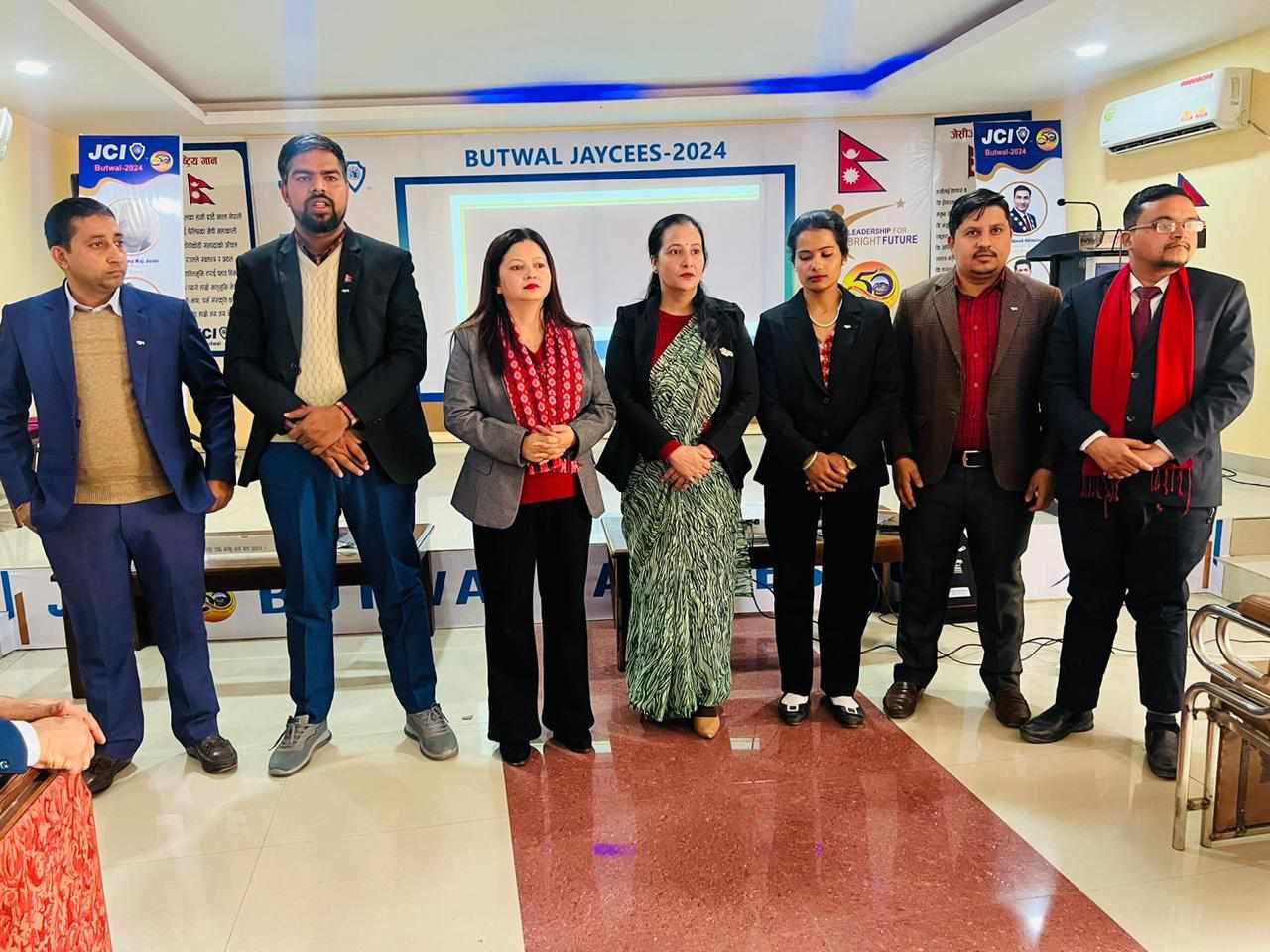 JCI Nepal : Gallery "Multi Chapter LOM Officer Training